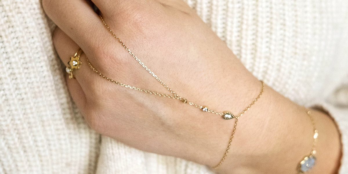 Bijou de main Tanzanie (Acier doré) – Zag Bijoux